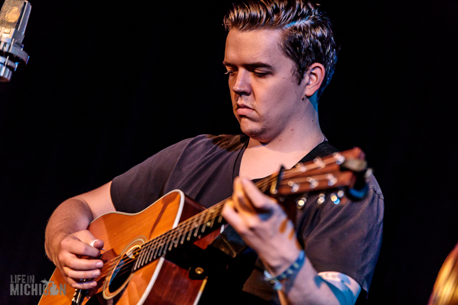 Taking A Chance with Jason Hawk Harris – Life In Michigan